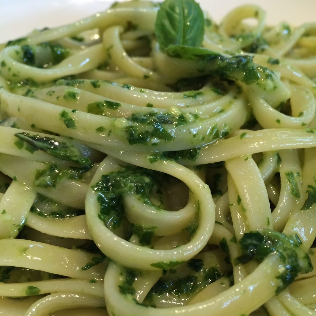 Pesto genovese – classic basil pesto - Coochinando